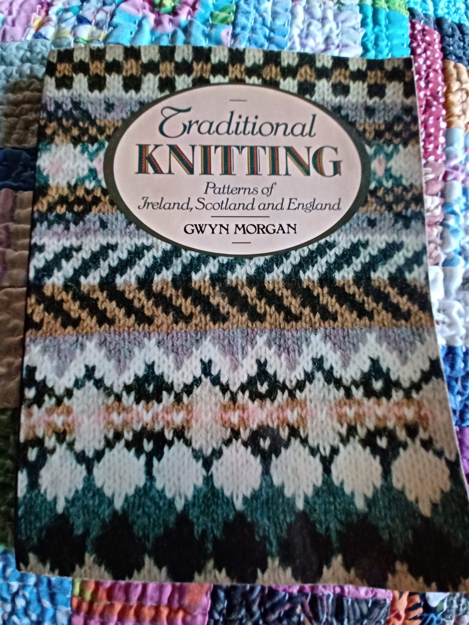 Traditional Knitting Patterns of Ireland, Scotland, and England by Gwy ...