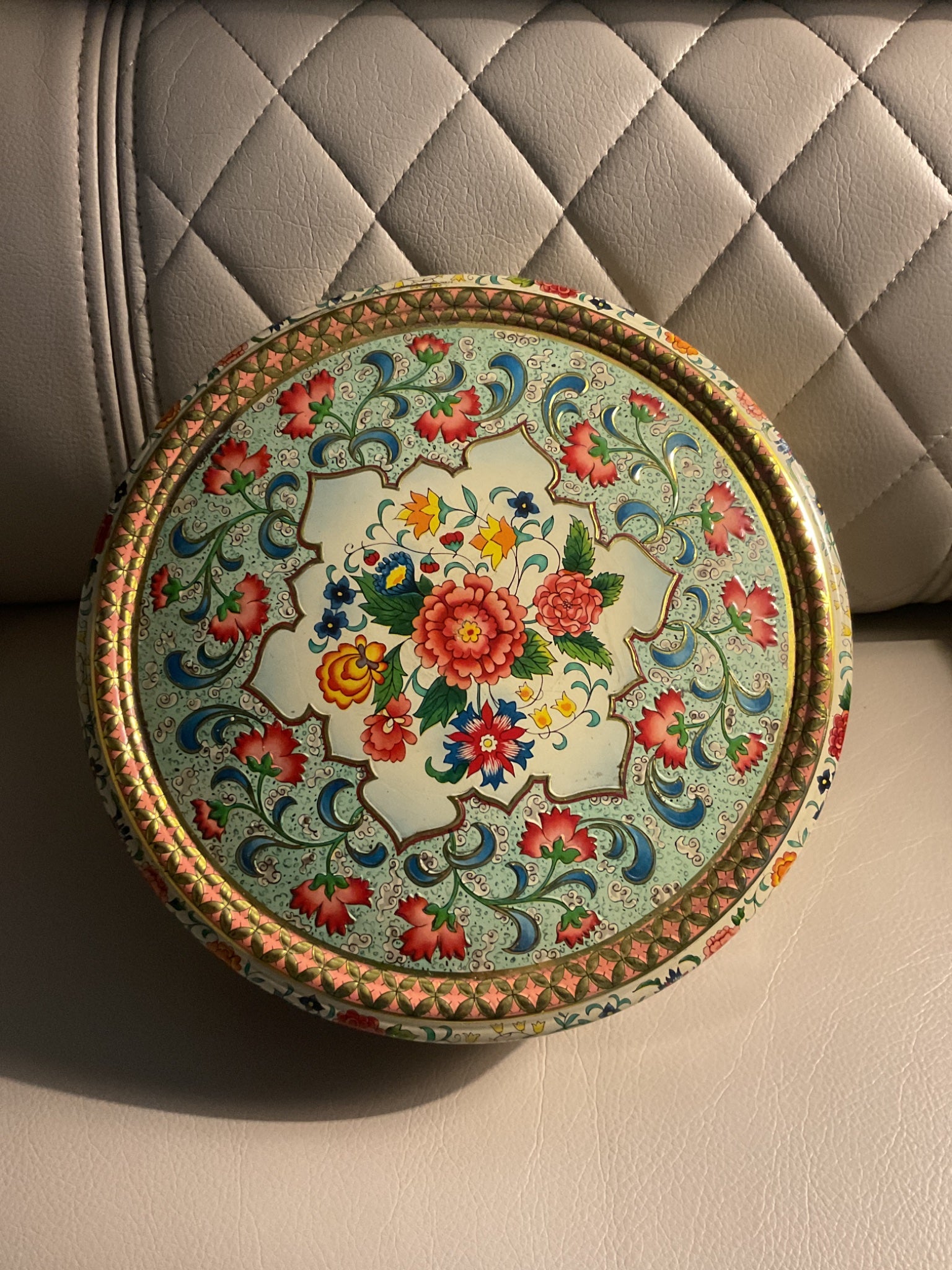 Vintage Wafer/Sewing Tin, made in Holland – Remnants by Peo Vee